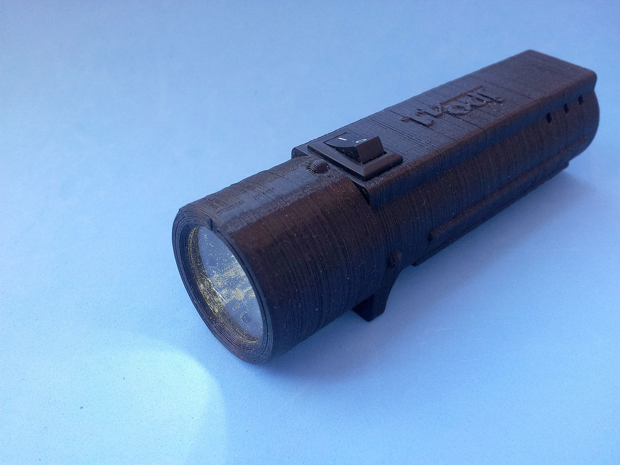 🔦 Flashlight 18650 with charger TP4056.・Free STL File for ・Cults