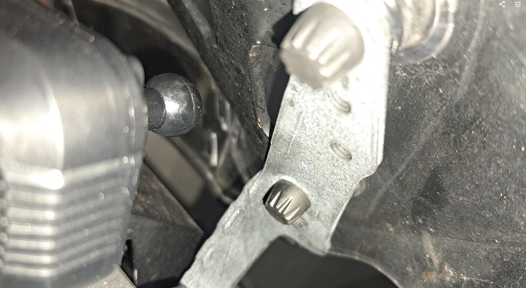 Free 3D file TPMS mount Suzuki DL1000 (2014-2016) 🏍️ ・3D printing idea ...