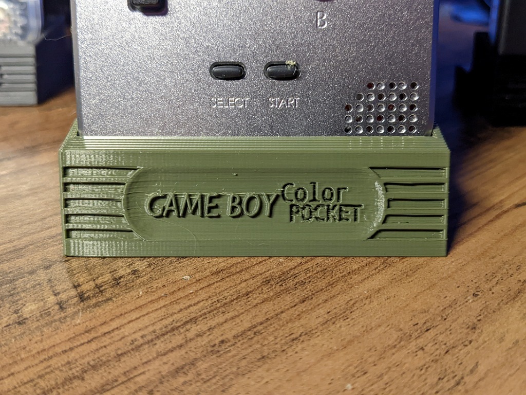 Free 3D file Boxy Pixel Game Boy Color Pocket Stand 👦 ・3D printer model ...