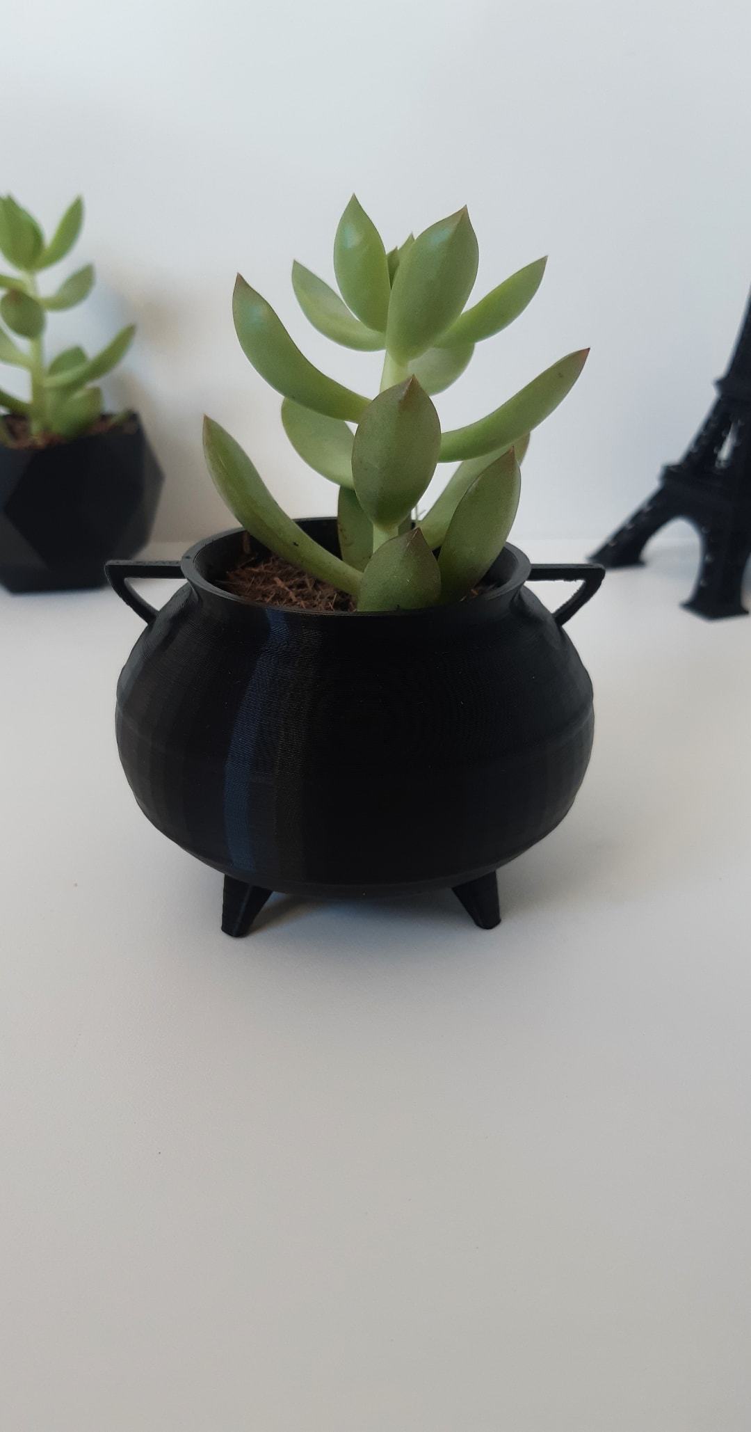 STL file Vase Cauldron / pot 🏺 ・3D printable model to download・Cults