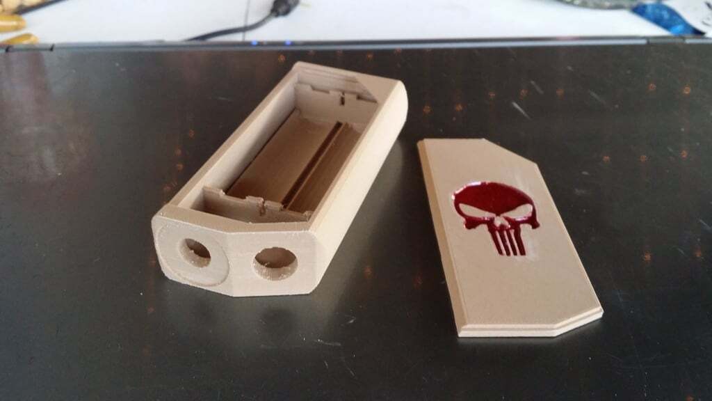 3D printing Unregulated Dual 18650 Box Mod (Vape)・Cults