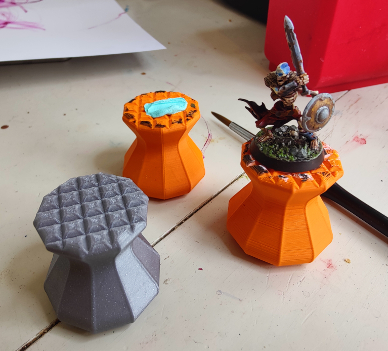 Free 3D file Miniature painting handle for putty 🖼️ ・3D printer design ...