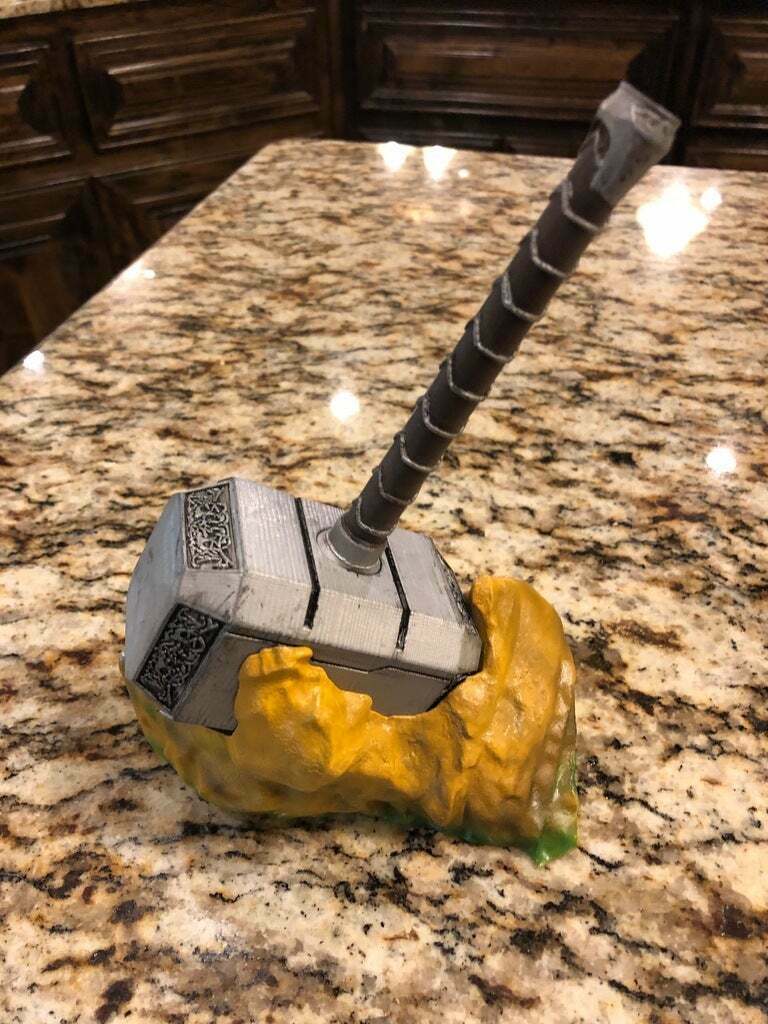 Archivo STL gratis Thor Mjolnir Hammer Bic Pen Rock Stand 🔨・Objeto de ...
