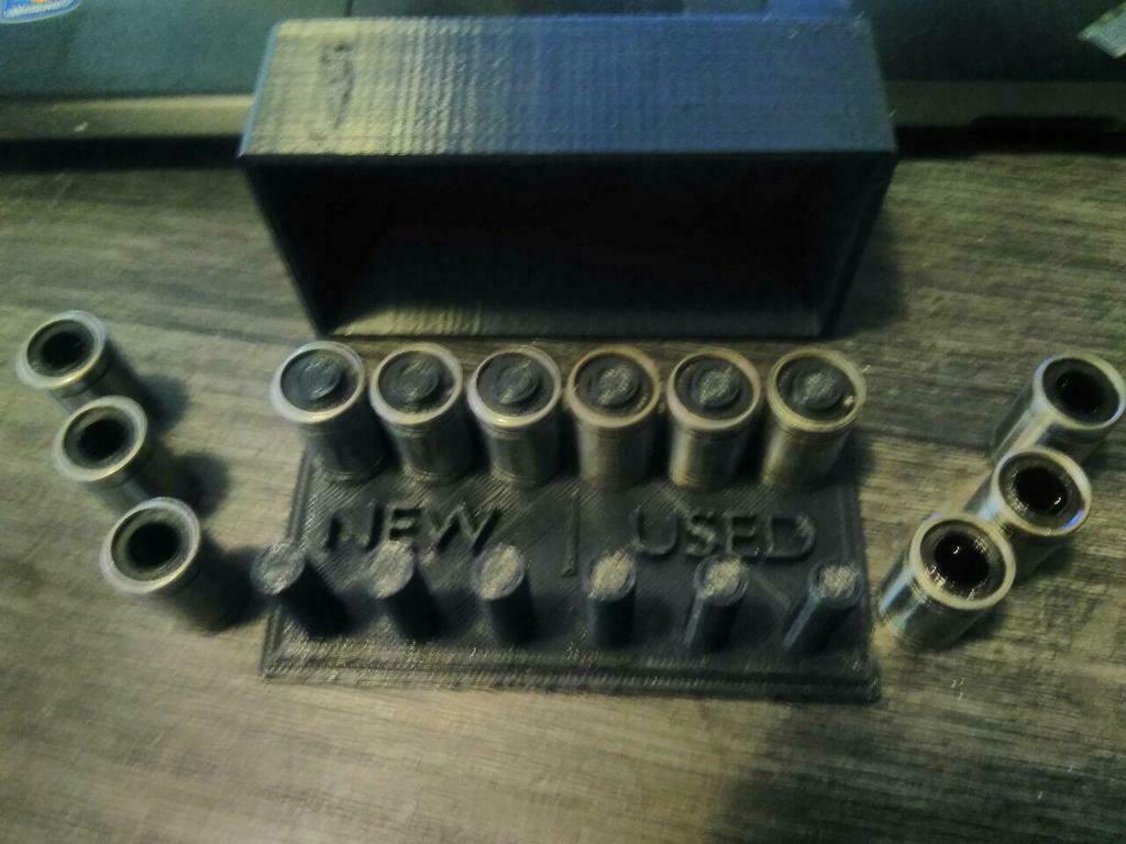 Descargar archivo STL gratis Bearing Container LM8UU / Contenedor ...