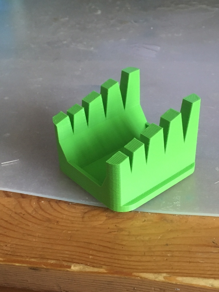 🔌 cable solder helper・Free 3D File for ・Cults