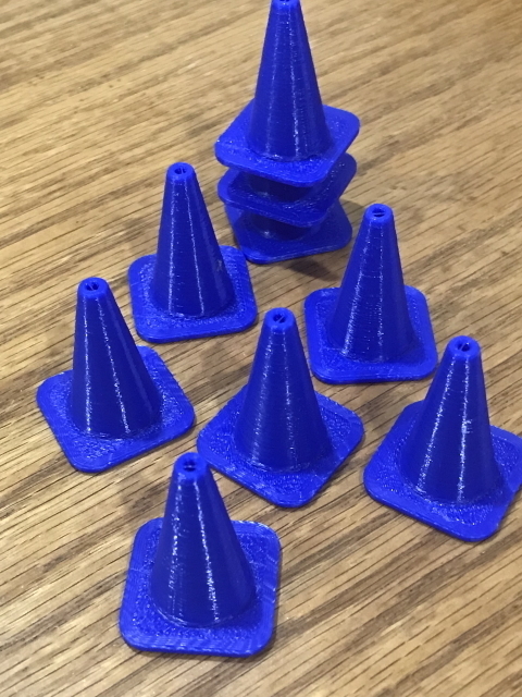 🚦 Traffic Cone・Free 3D File for ・Cults