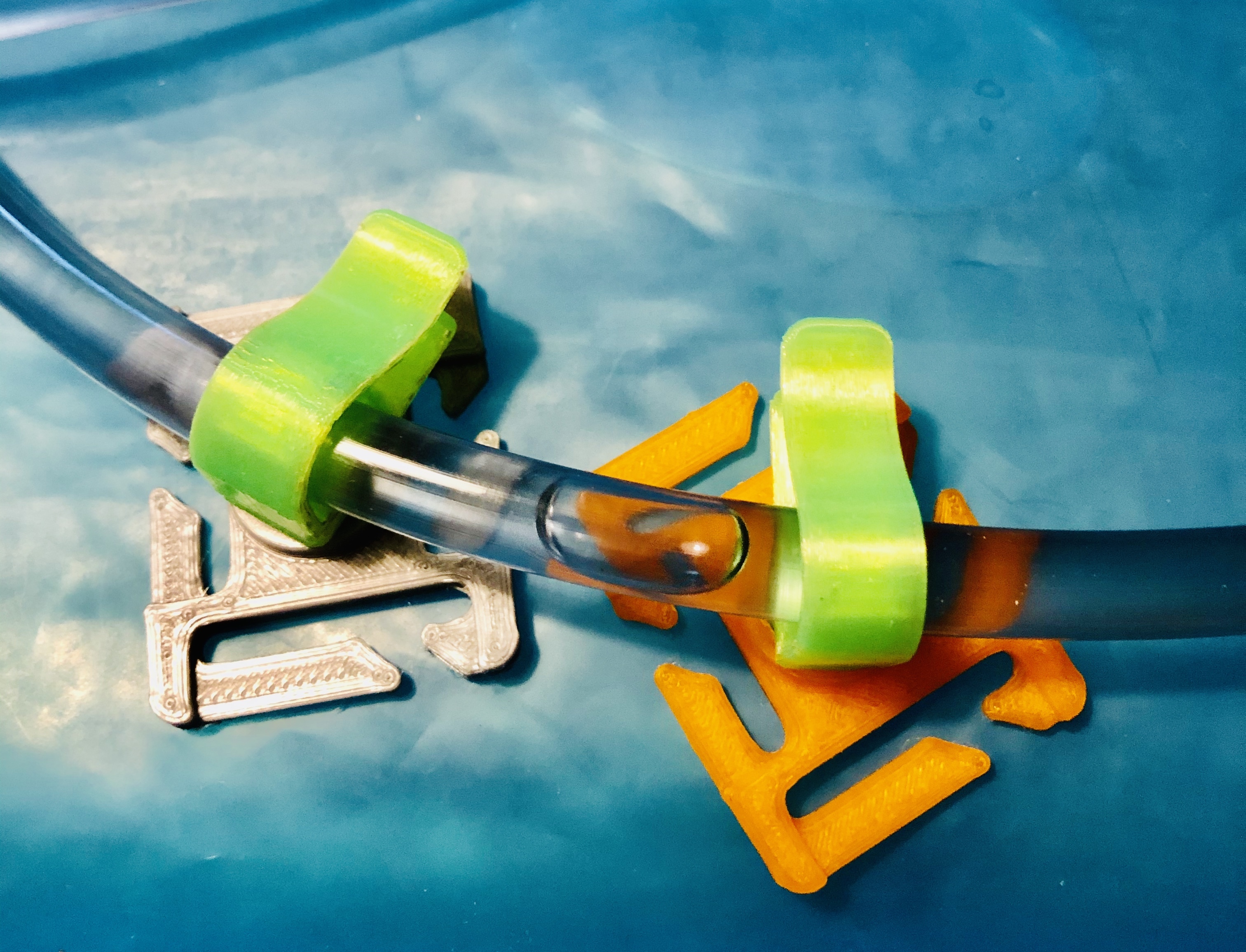 🚰 Water tube clip・Free STL File for ・Cults