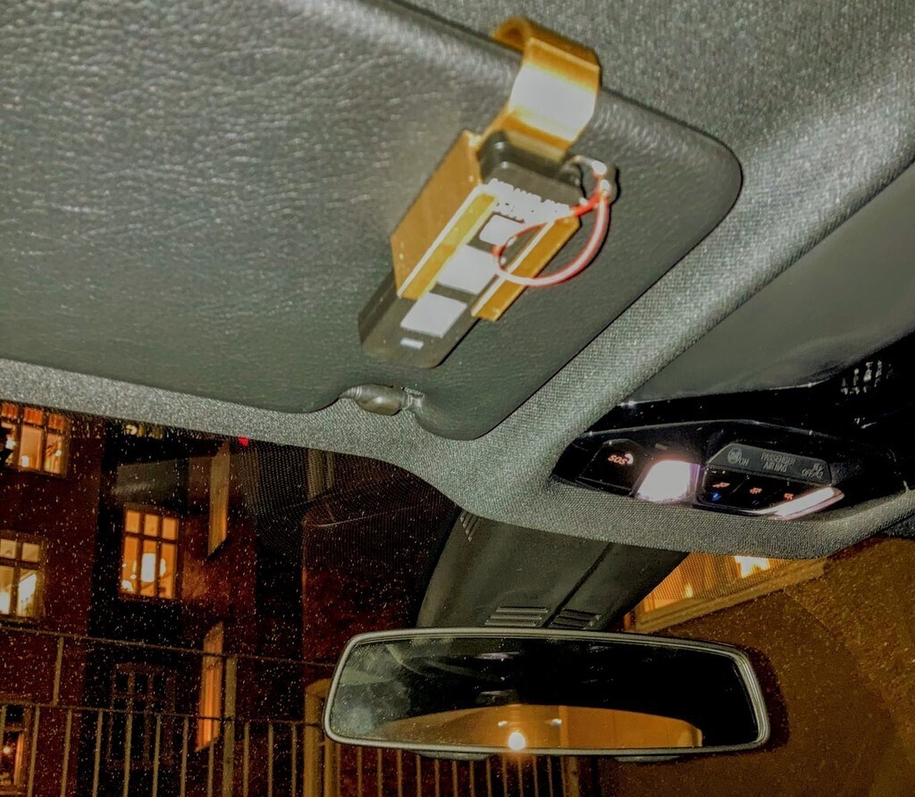 Free STL file Remote control holder for garage opener 🎛️ ・3D printing ...