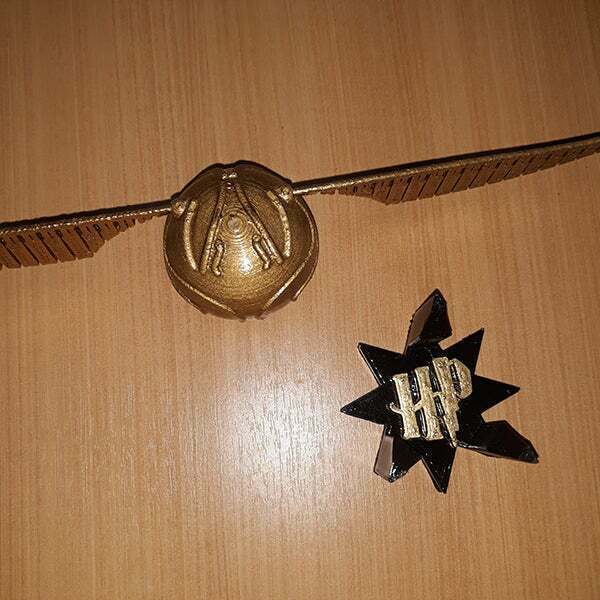 Free STL file Harry Potter Golden Snitch Stand 👽 ・3D printer design to ...
