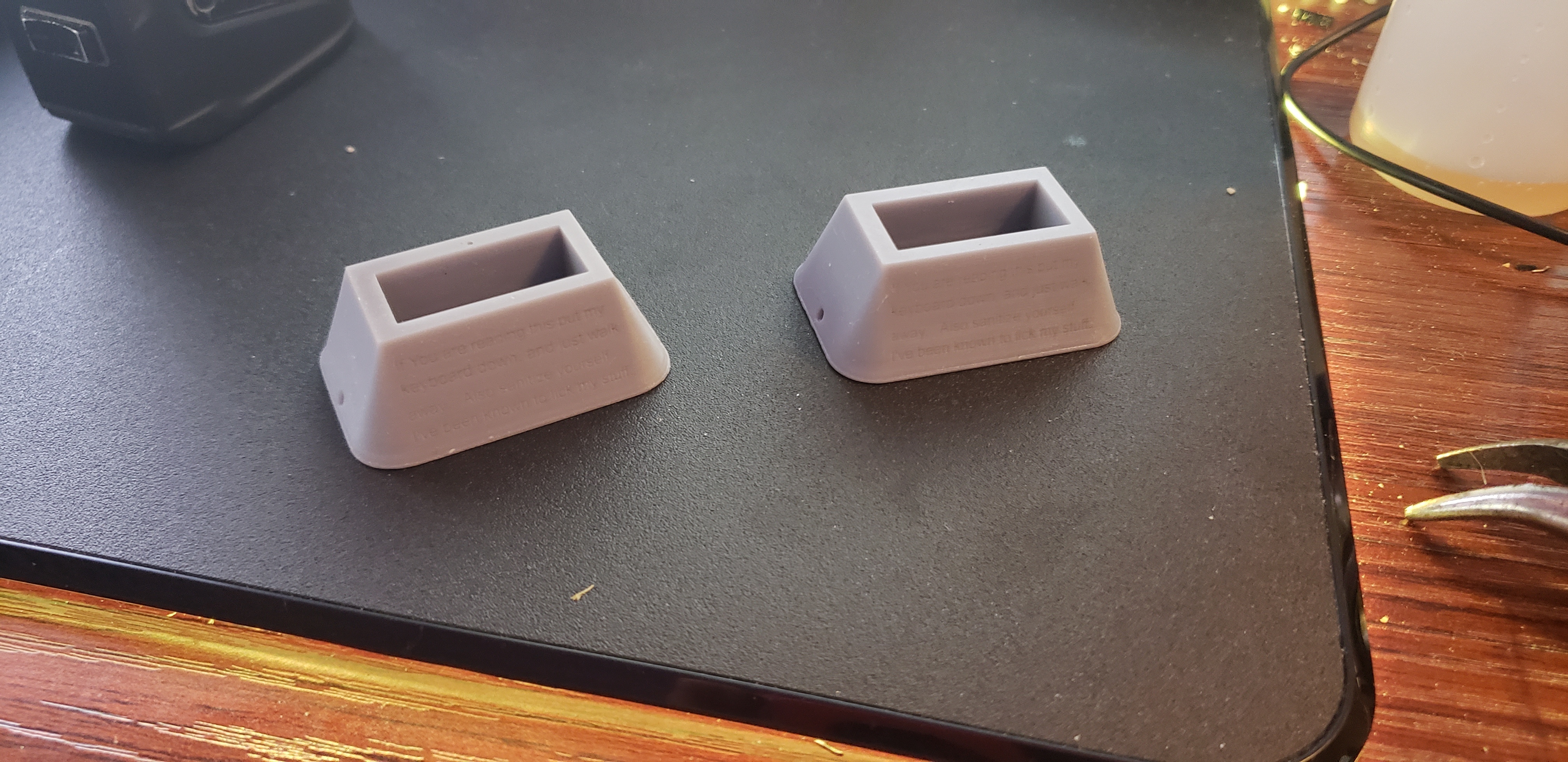 ⌨️ Keyboard riser・Free STL File for ・Cults