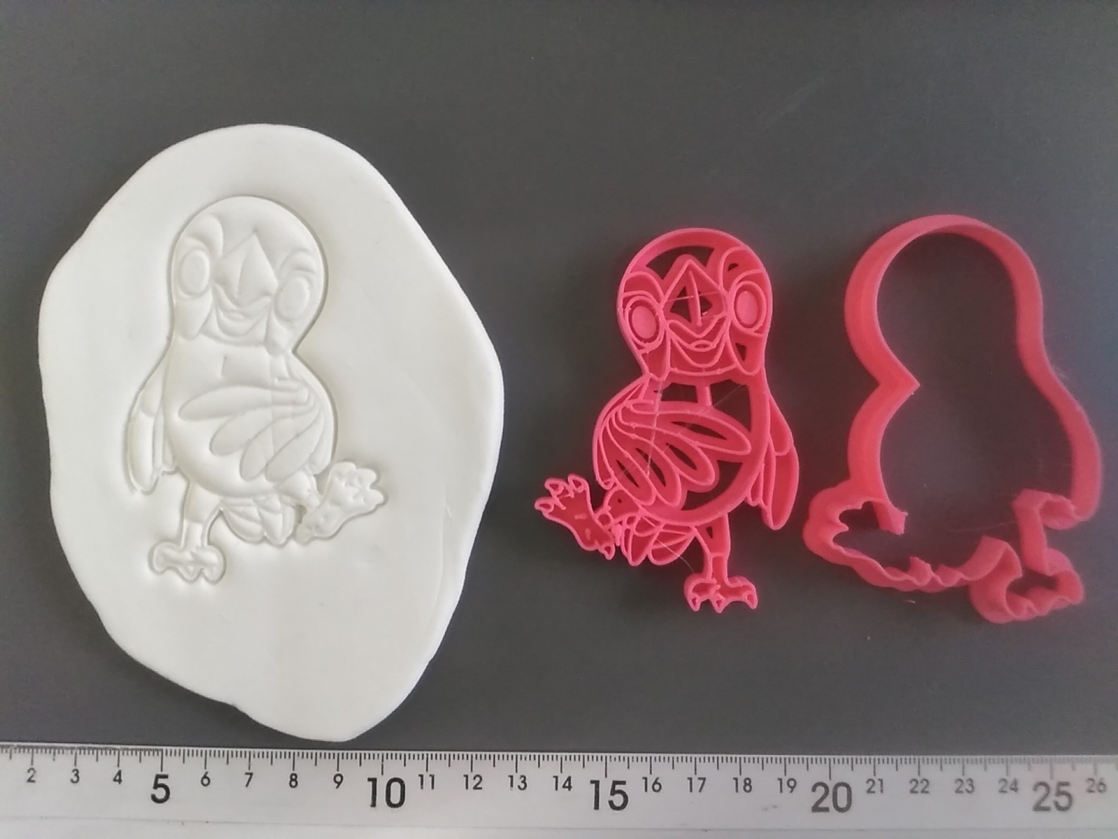 STL file Pepe Zenon Parrot Cookie Cutter 🦜 ・3D printing idea to ...