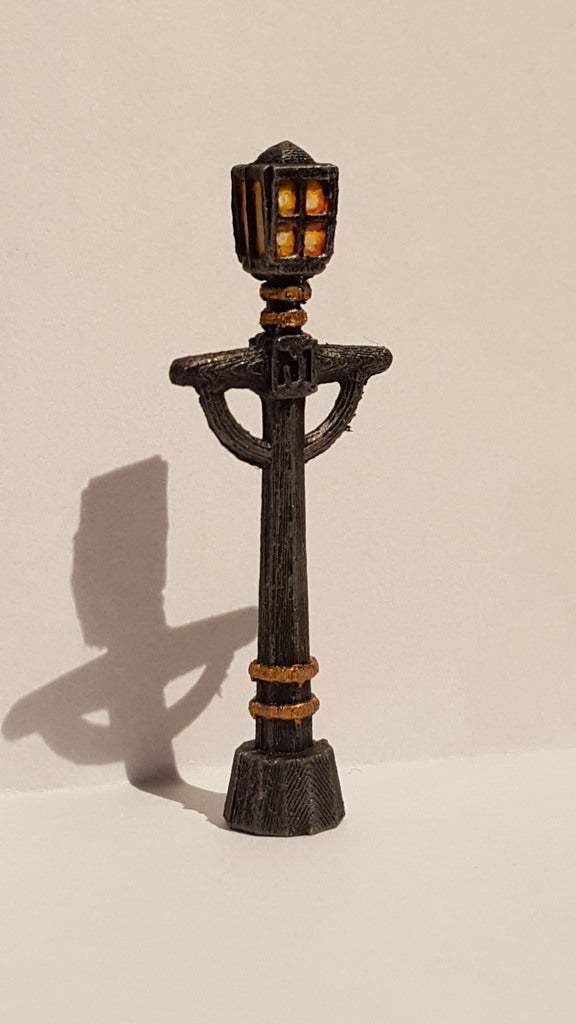 🔦 Victorian Street Lamp (28mm scaled)・Free STL File for ・Cults
