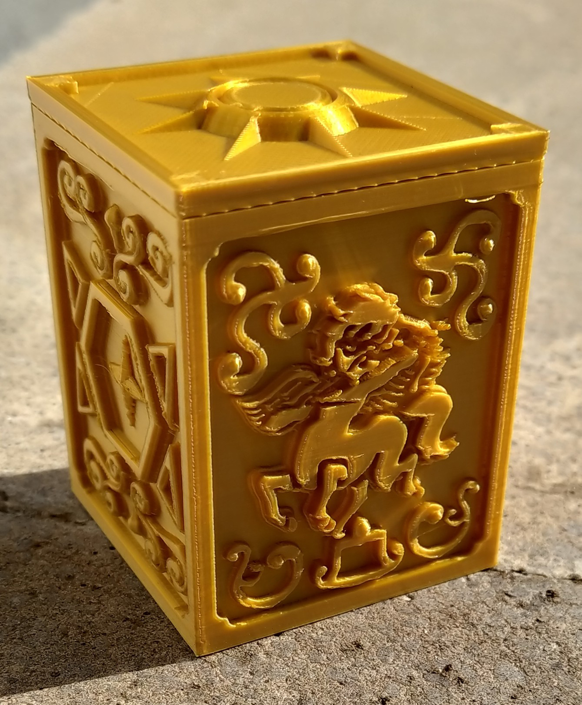 3D printable Saint Seiya pack 13 box gold • made with Ender 3 Pro・Cults