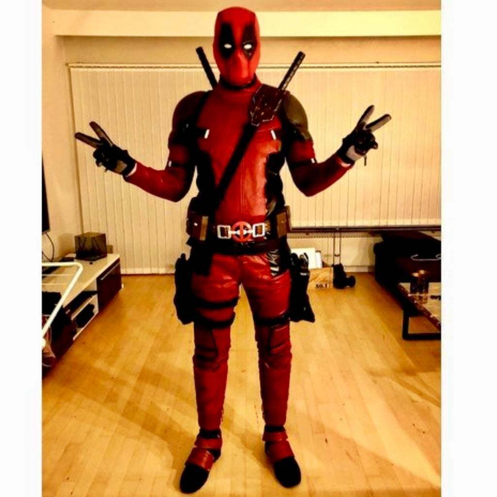 🎨 Multi Color Deadpool Belt Buckle・Free STL File for ・Cults