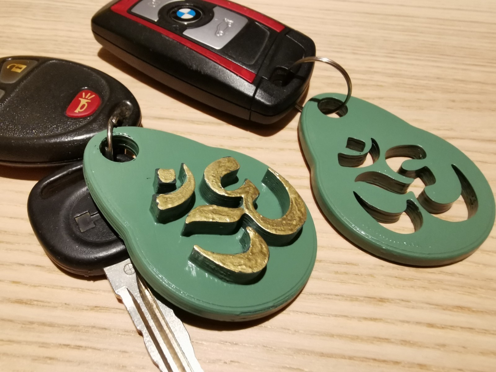 Arquivo grátis STL Llavero de OM OHM 🔑 ・Modelo para baixar e imprimir ...