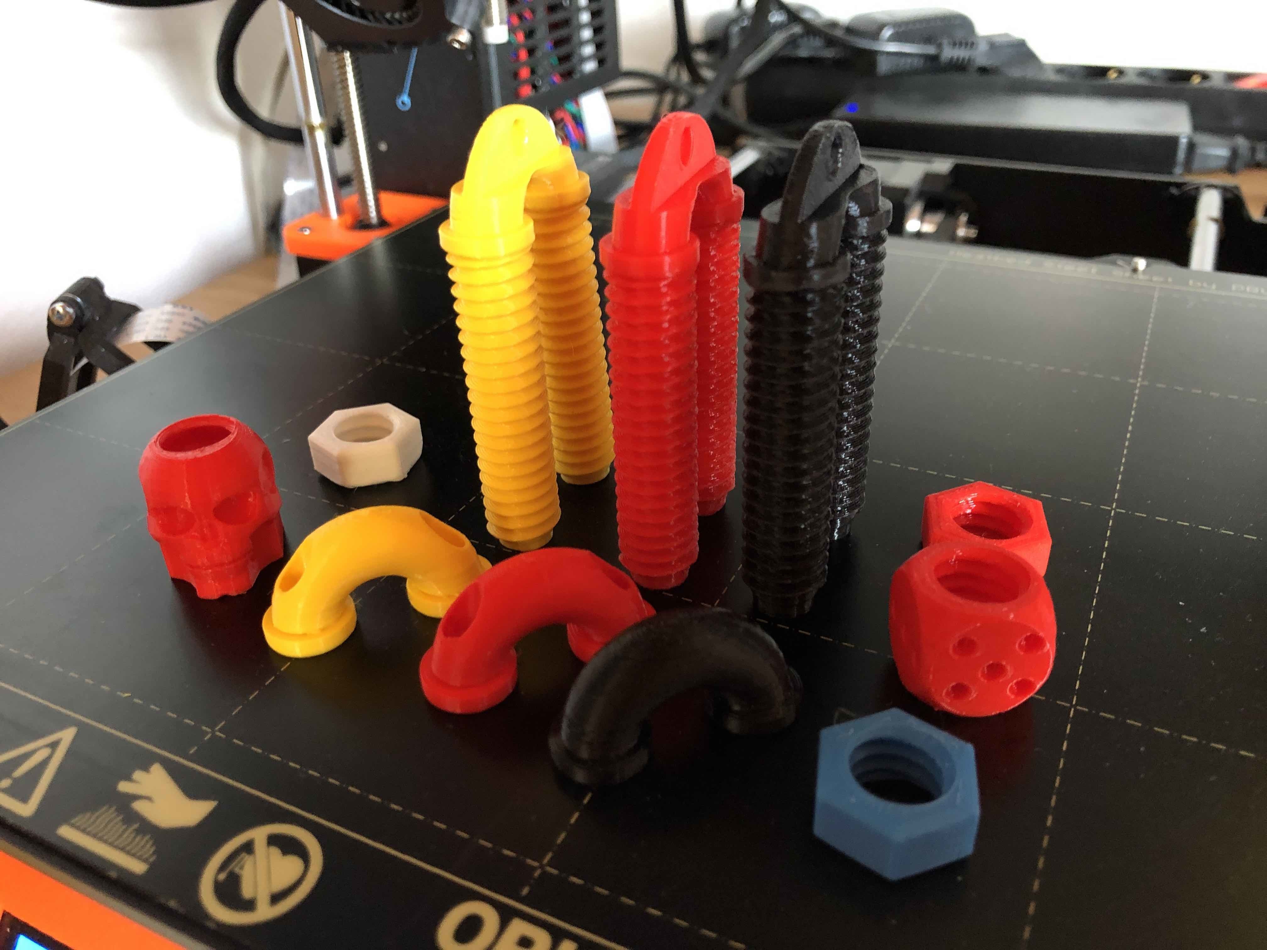 Free STL file Key Chain - modifiable 🔑・3D printer design to download・Cults