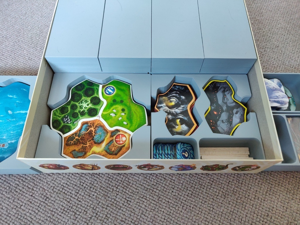 Free STL file Small Worlds Box Insert - Including Realms 🤏・3D print ...