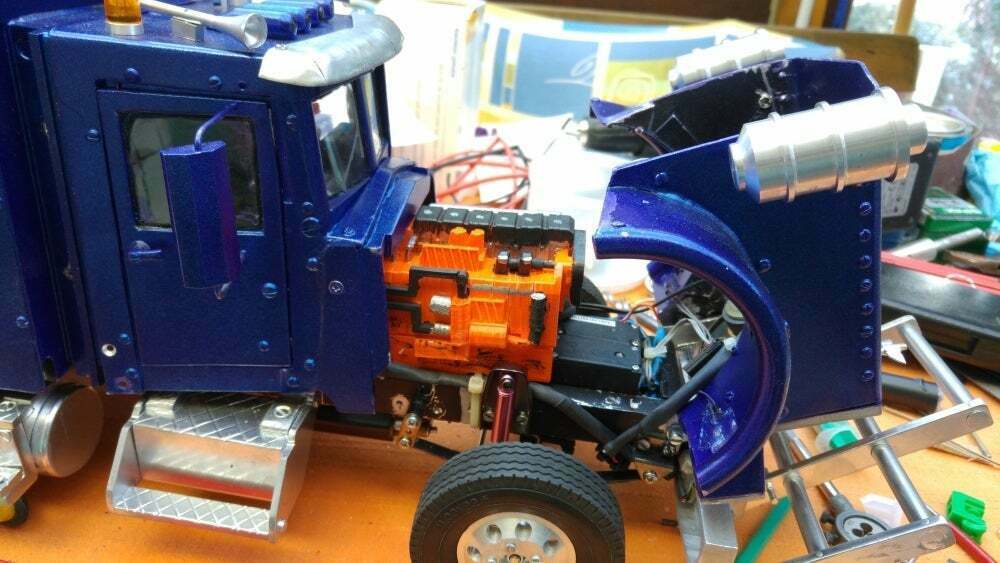 🚚 RC Truck Engine Cover・Free STL File for ・Cults