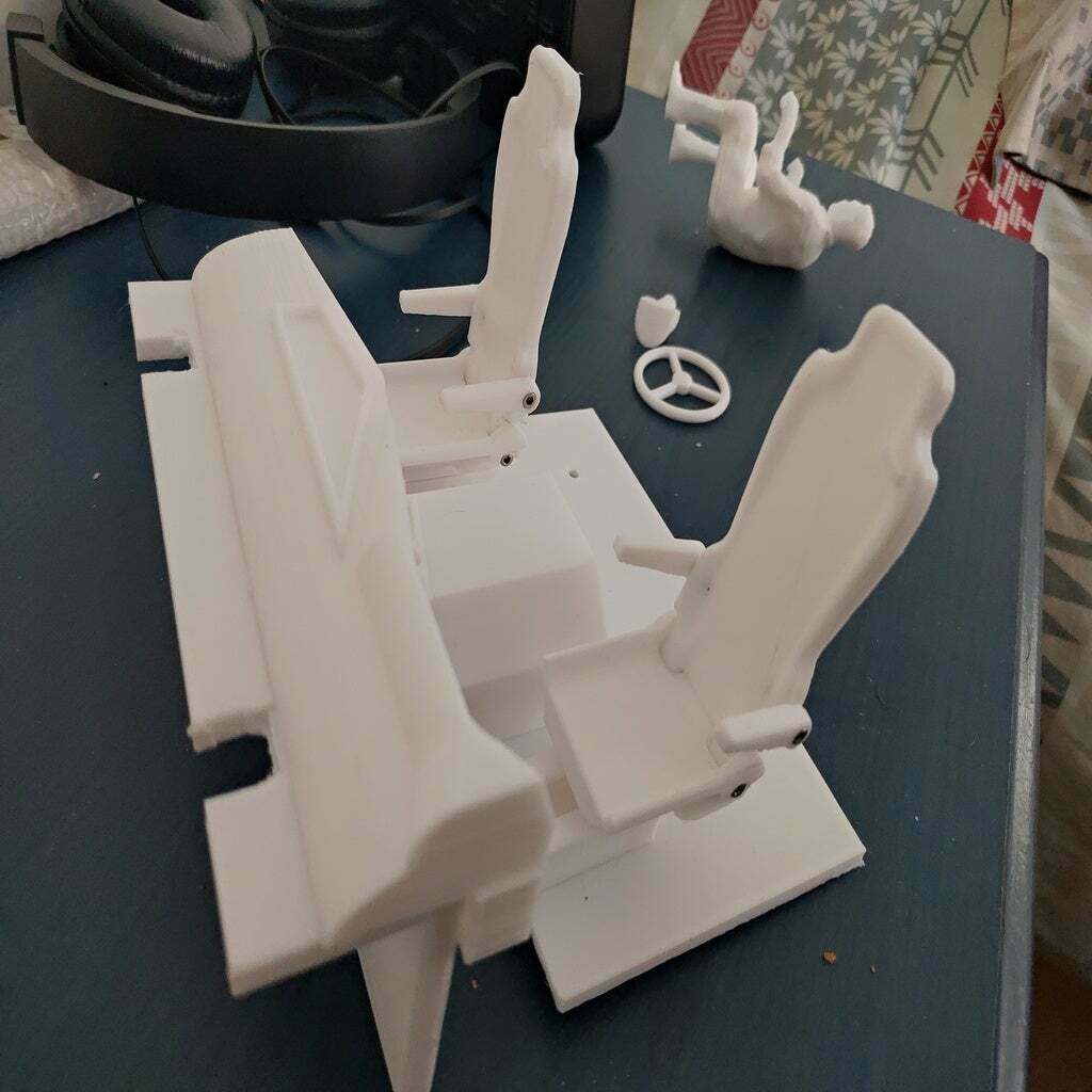 Free STL file RC 1/14 - Comfort Seat (adjustable) 💺 ・3D printable model ...