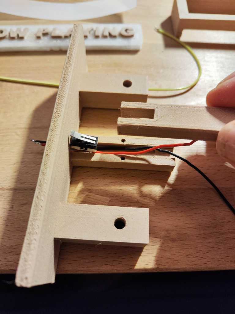 ⏺️ Vinyl Record stand "now playing" with light and switch・Free 3D File ...