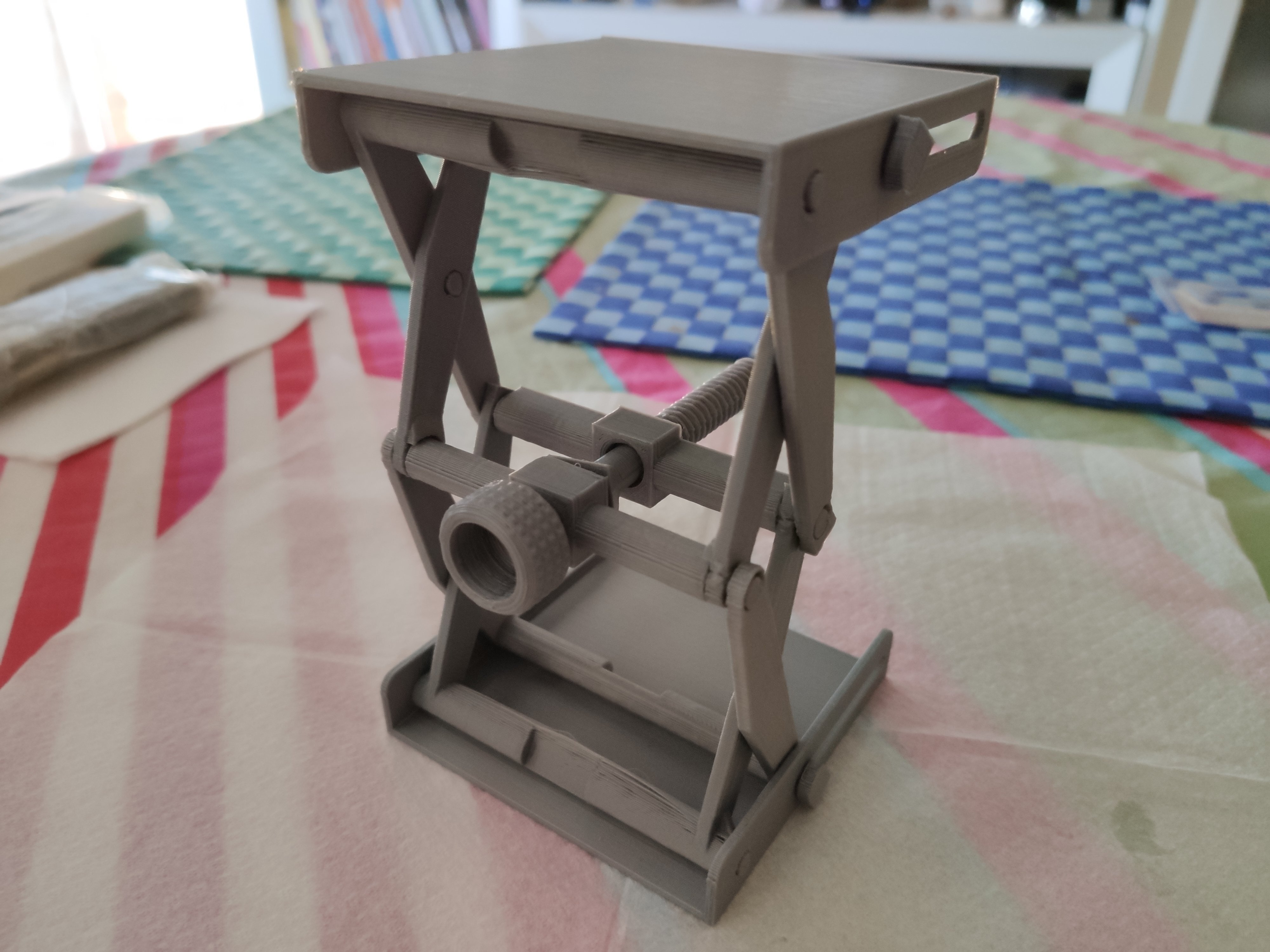 3D printable Platform Jack [Fully Assembled, No Supports]・Cults