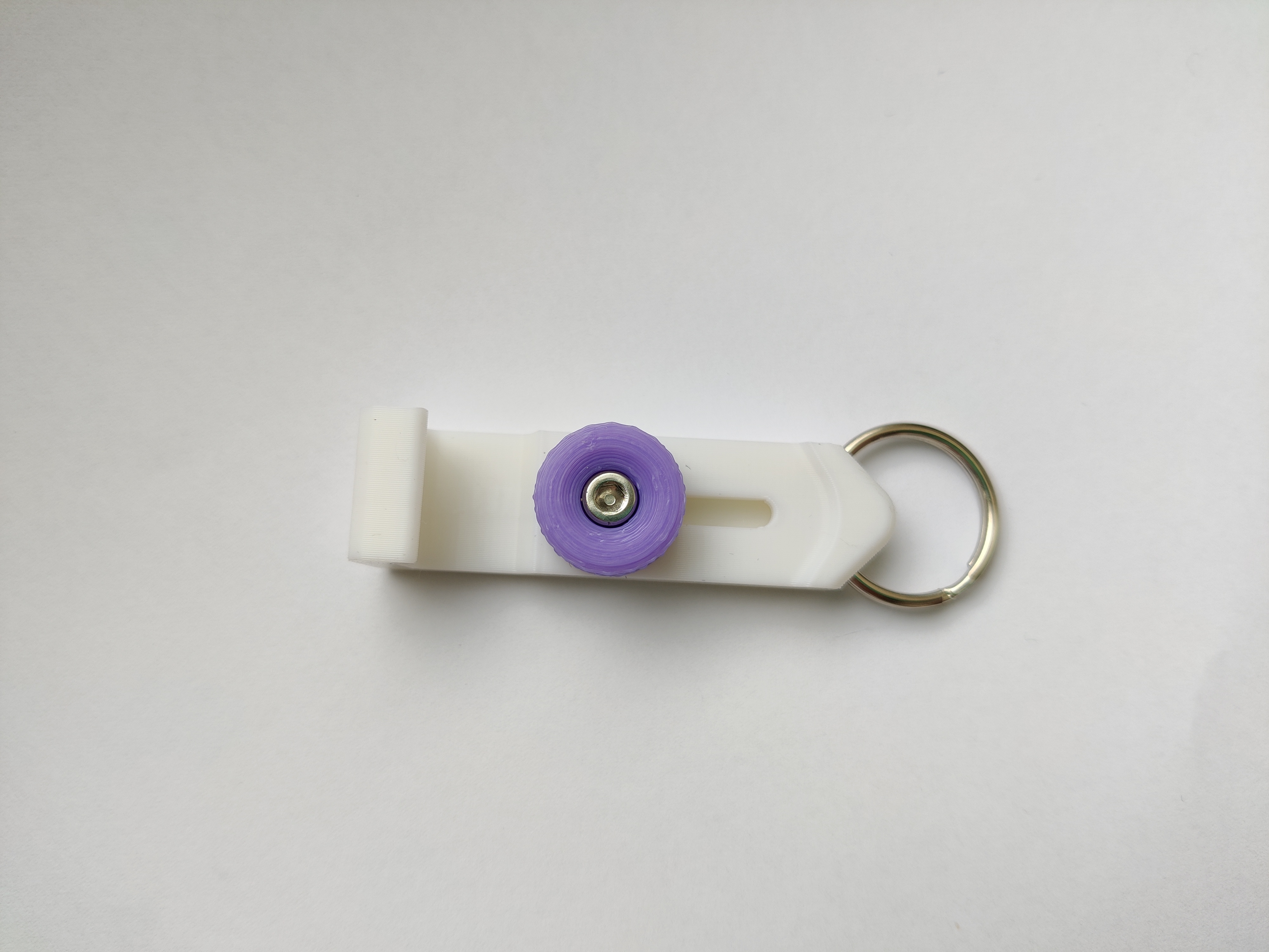 🗝️ Adjustable Keychain Phone Stand・Free STL File for ・Cults