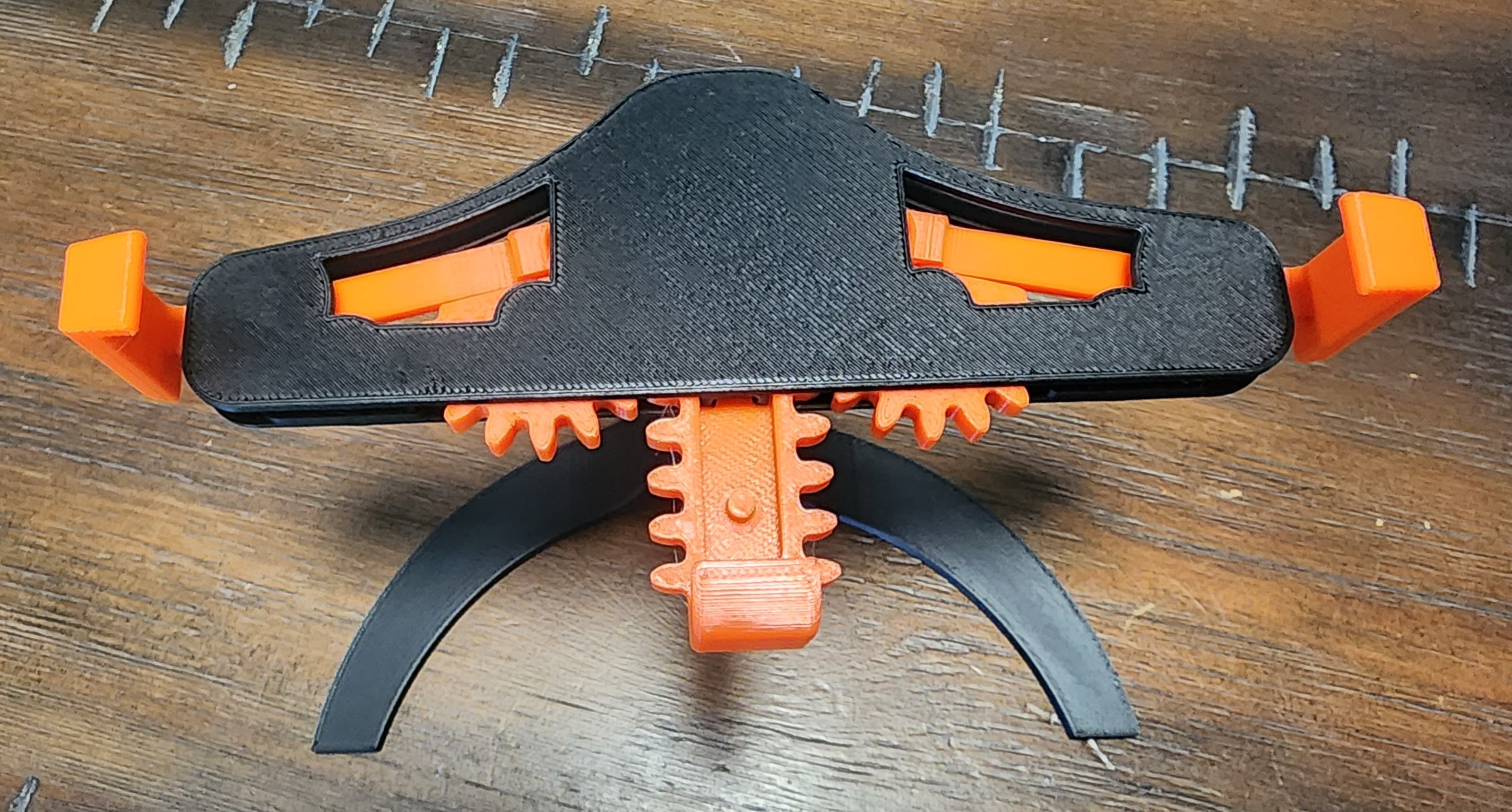 3D printed Mechanical Phone Stand V2・Cults