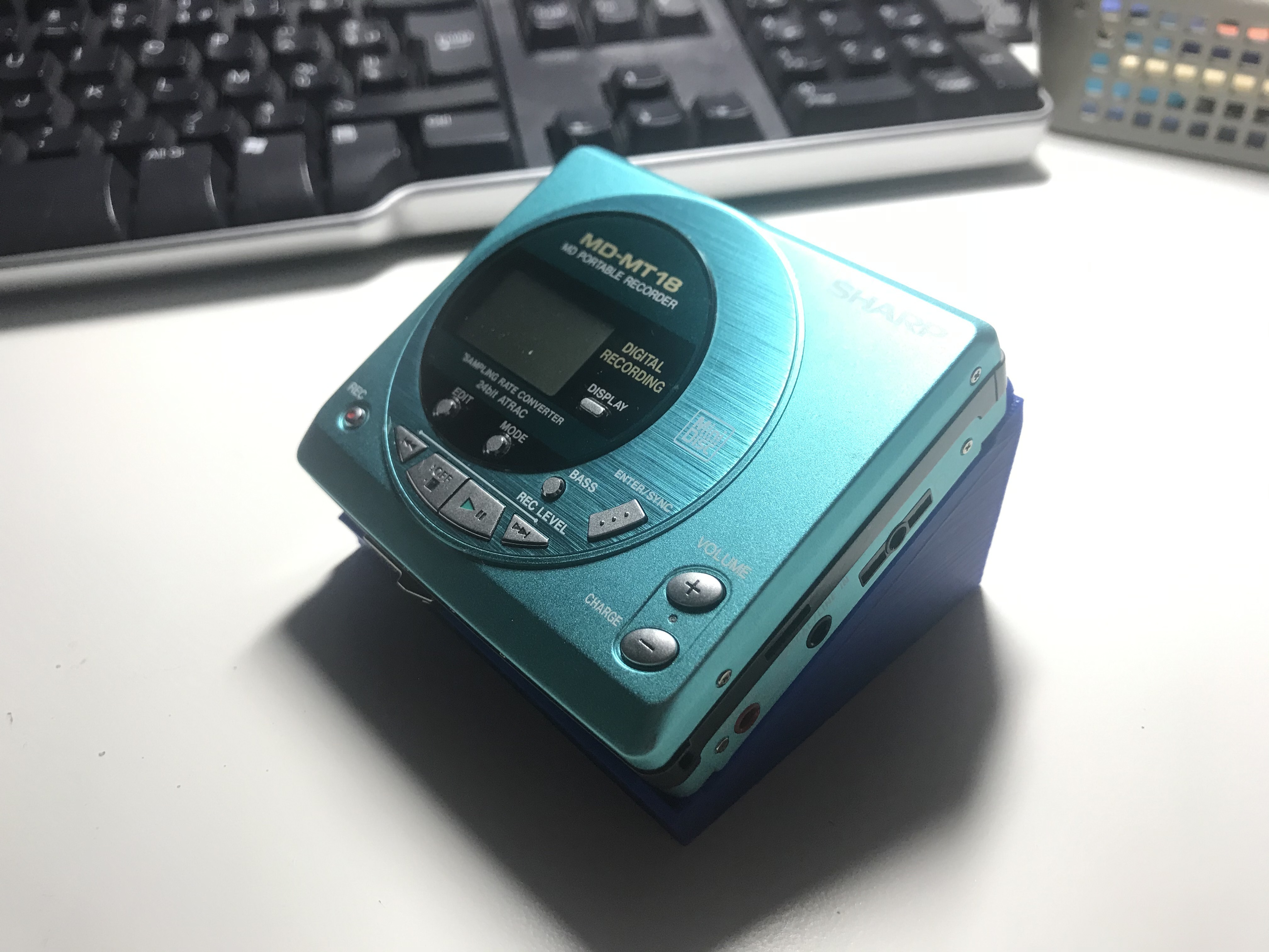 👽 Sharp MD-MT18 Stand・Free STL File for ・Cults