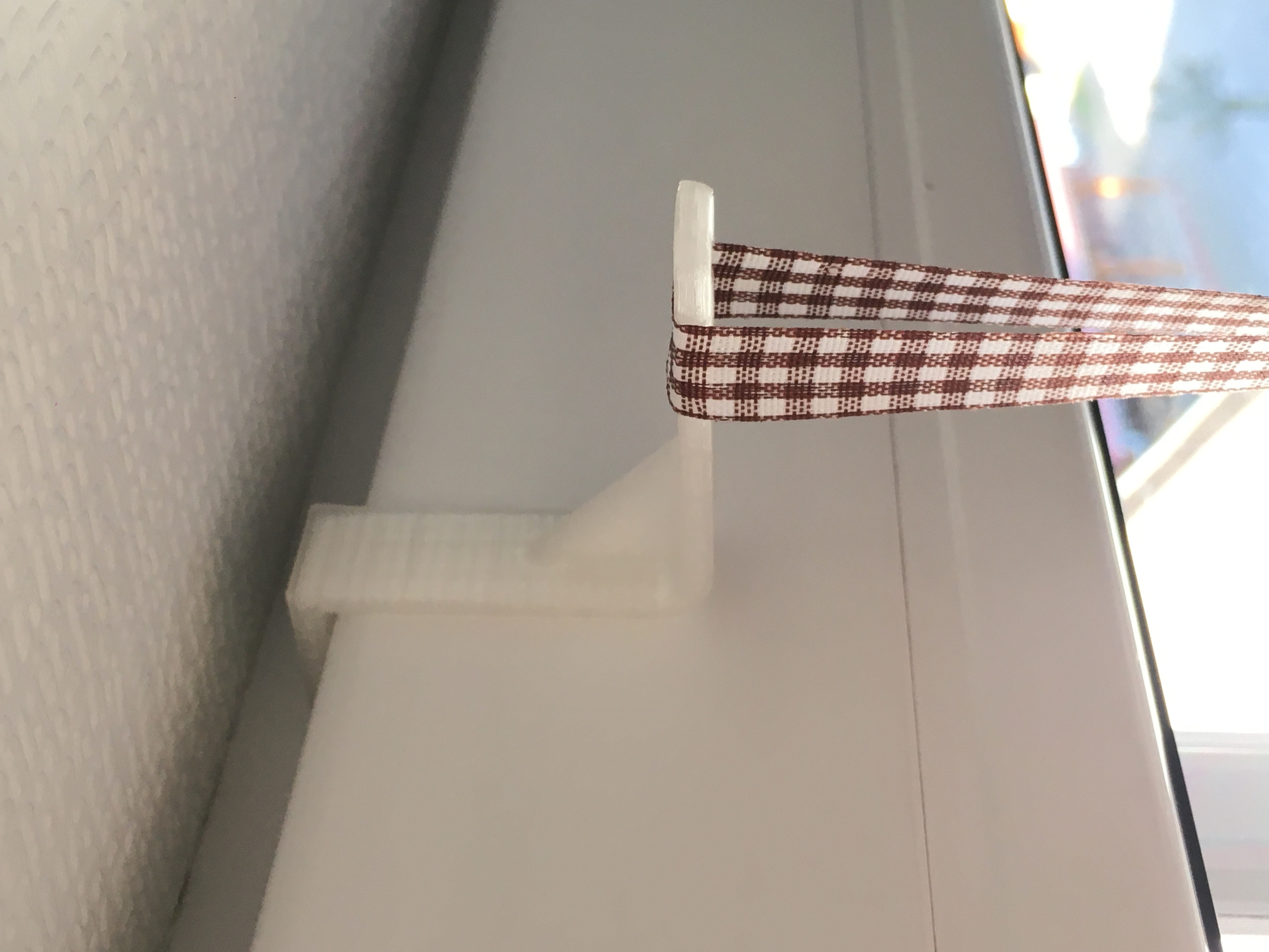 STL file Window Hook - Version 2 🪟 ・3D printing design to download・Cults