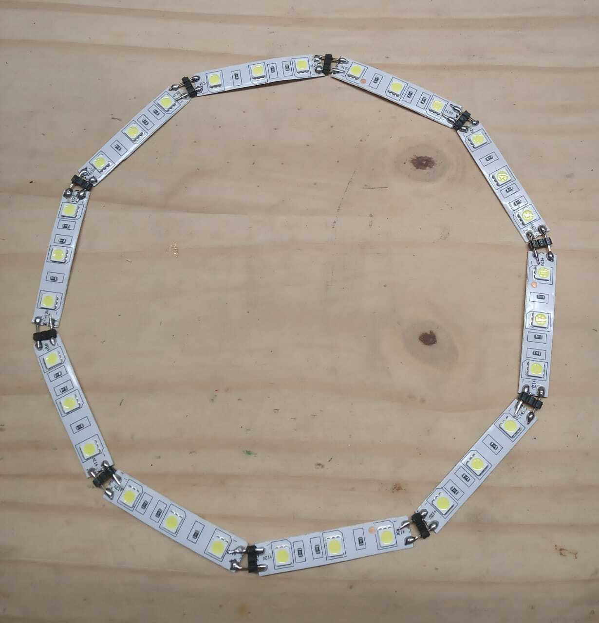 STL file Light ring 20cm - 8" Led ring DIY 5v universal COMPLETE (works ...