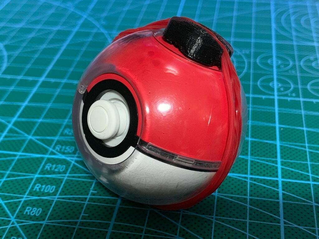 Free STL file Pokeball Plus auto catcher ・3D printer design to download ...