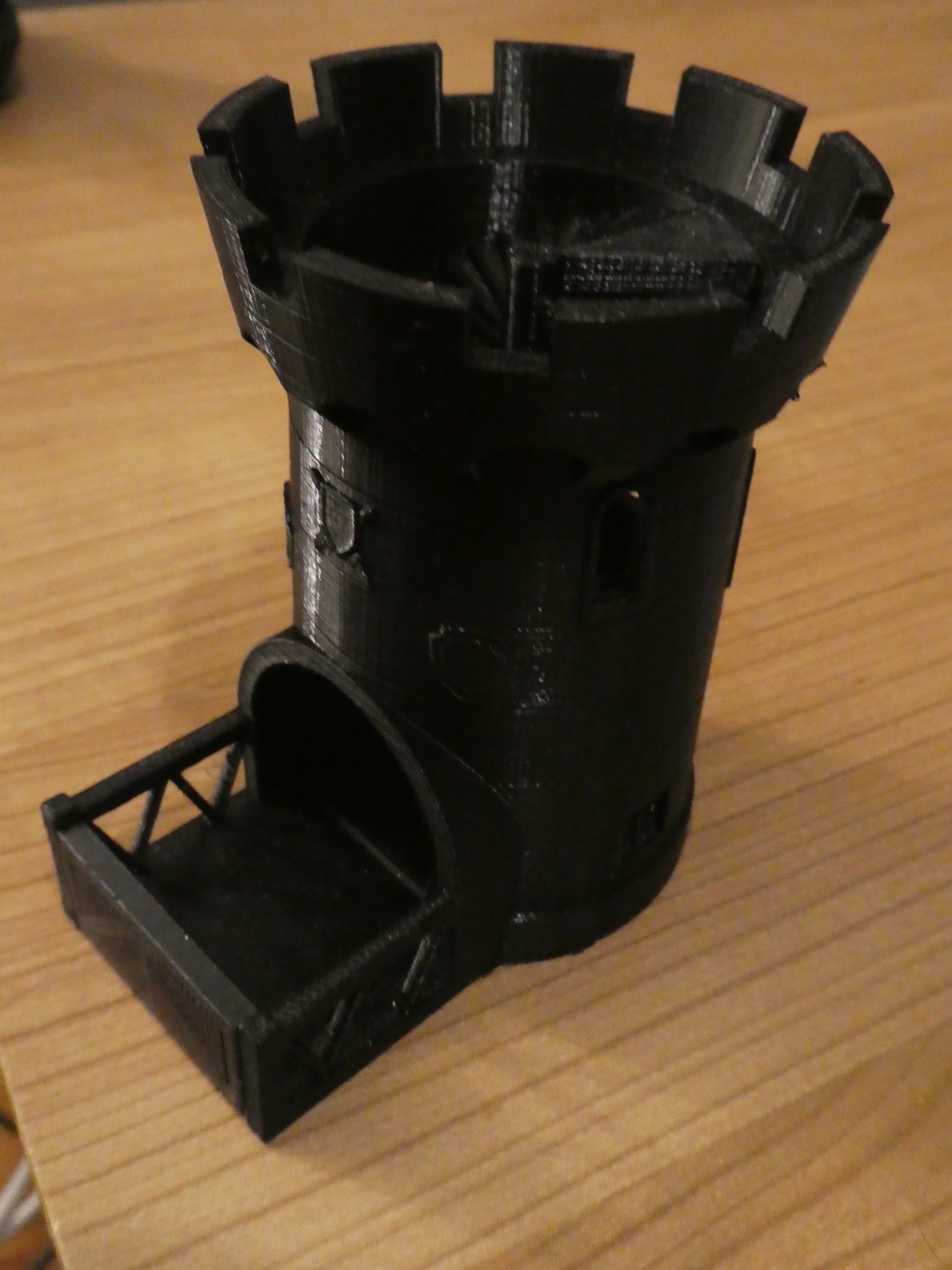 3D print Castle dice tower with moveable gate・Cults