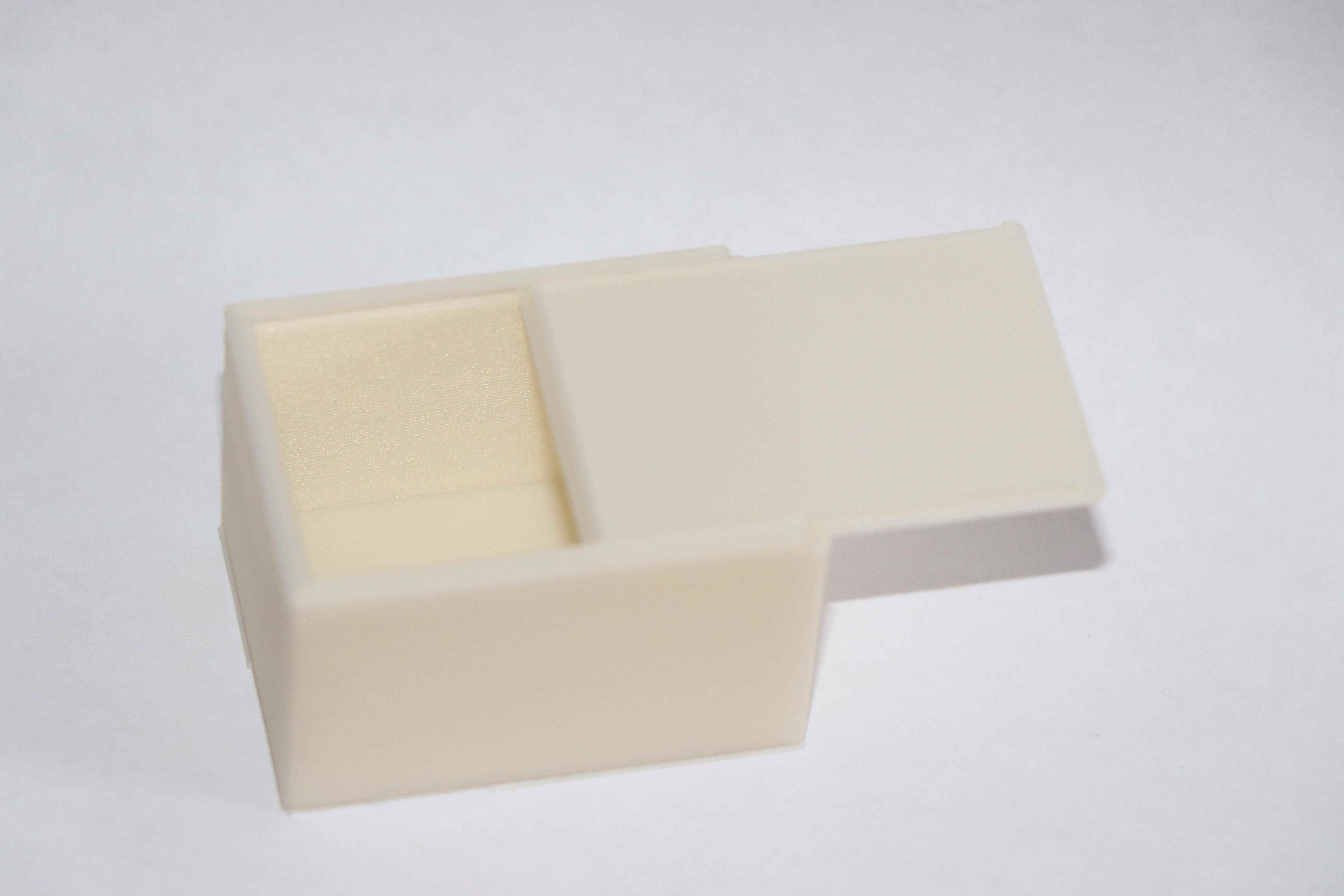 Fichier STL gratuit Boîte avec couvercle coulissant 🏠 ・Design pour impression 3D à télécharger・Cults