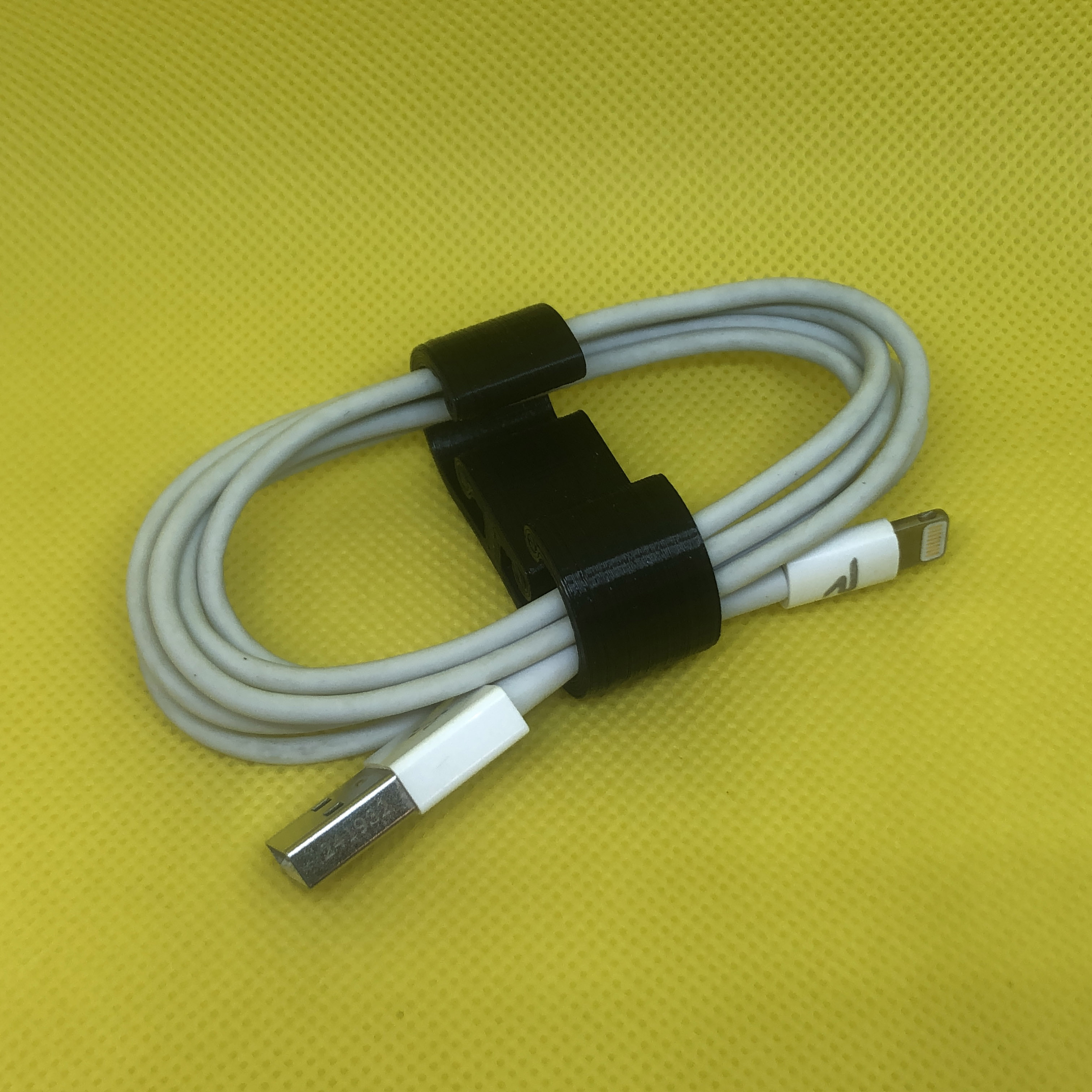 💾 USB Cable Clips・Free 3D File for ・Cults