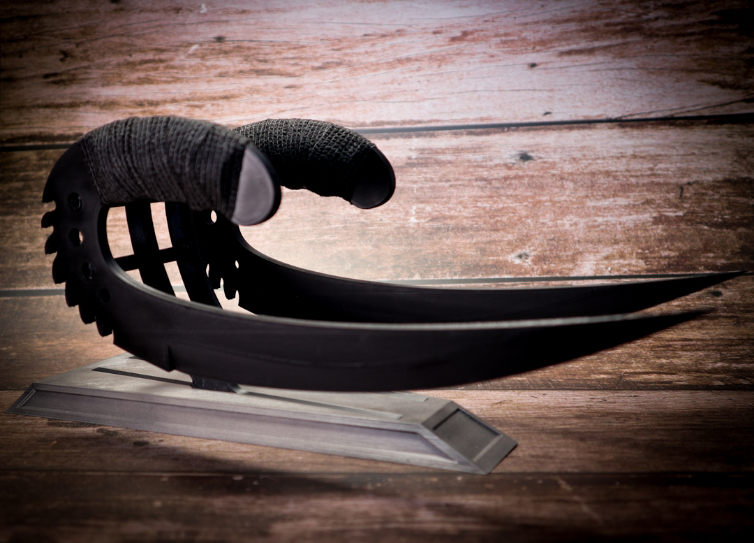 STL file Sabre Claws 📱 ・3D printer model to download・Cults