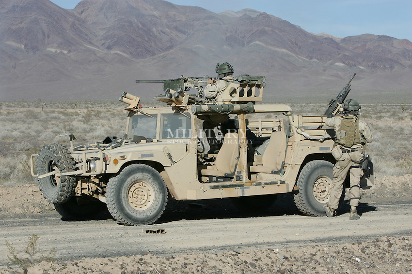 ⛏️ Humvee Special Forces (Pick up version)・Free STL File for ・Cults