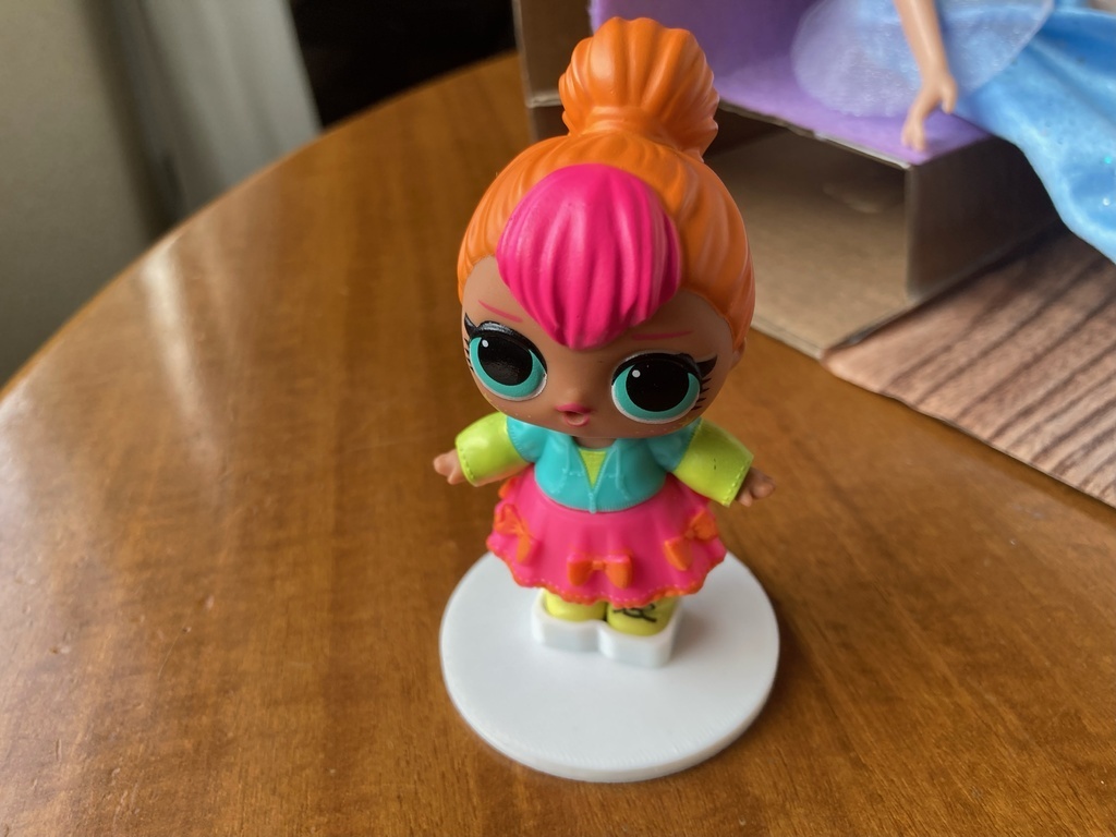 🧞‍♂️ LOL SURPRISE DOLL STAND・Free 3D File for ・Cults