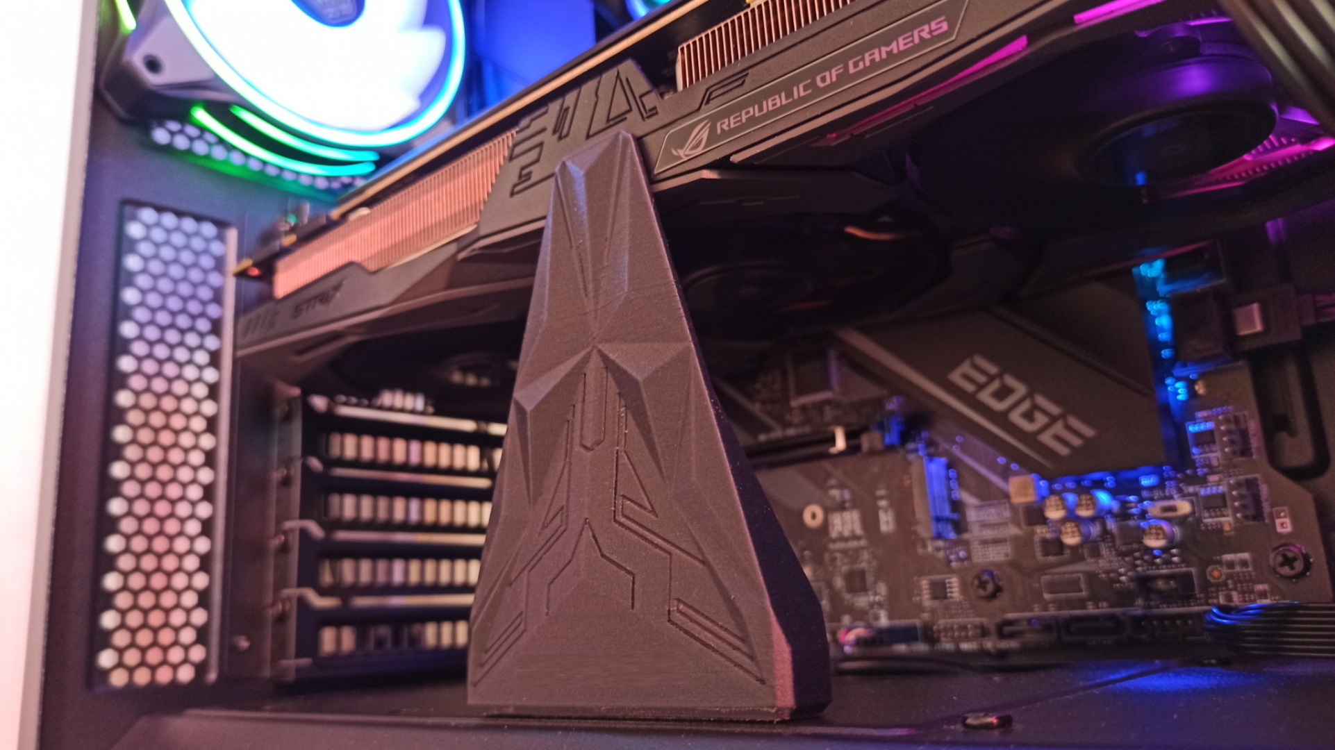 🖥️ Universal GPU Holder・Fichier STL pour ・Cults