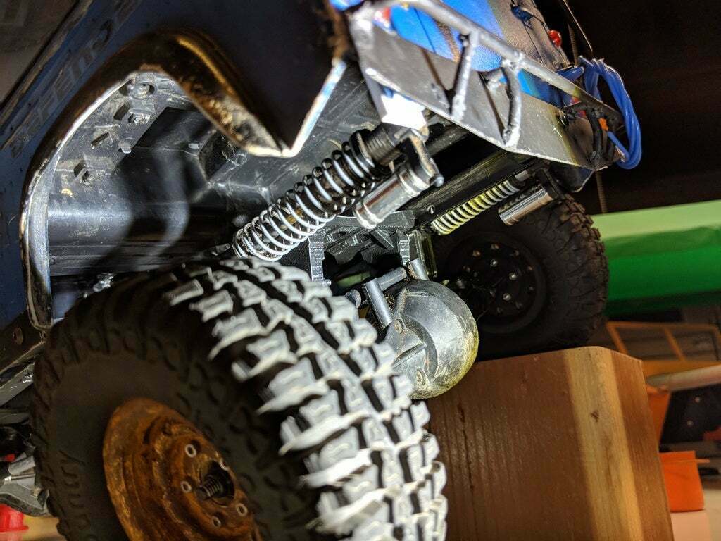 🚁 Cantilever Suspension for Axial SCX10・Free STL File for ・Cults