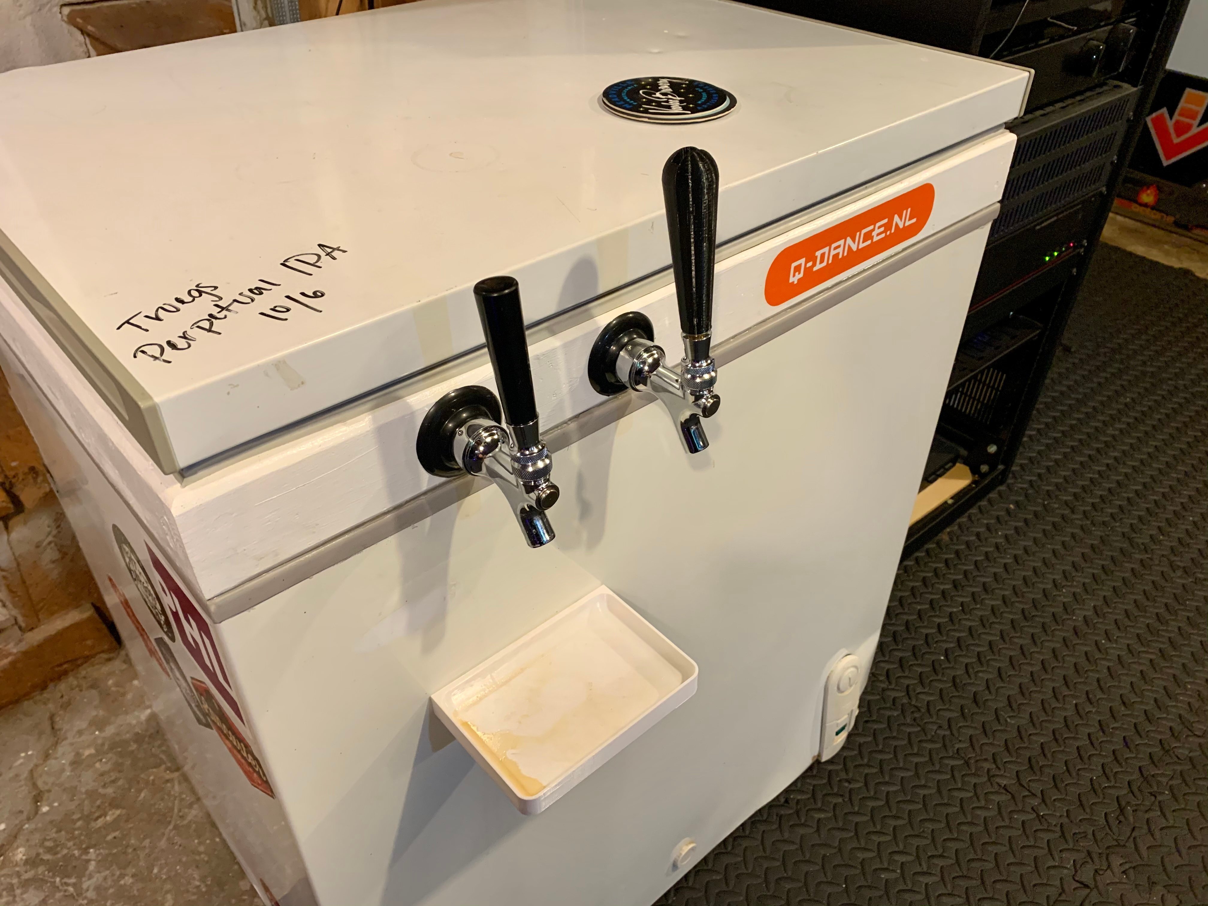 3D printable Magnetic Drip Tray・Cults