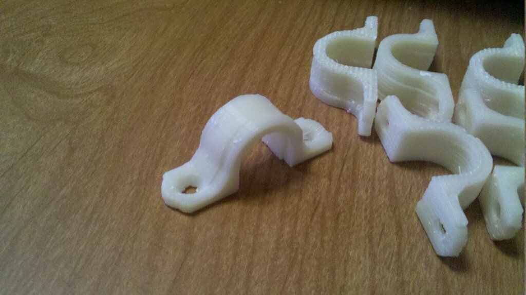 Free 3D file cable mount 🔌 ・3D printing design to download・Cults