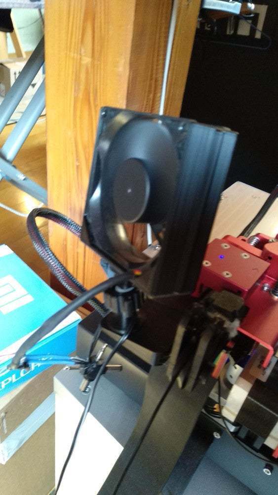 Free STL file Filament guide and dust cleaner V3 with extruder fan 🪢・3D ...