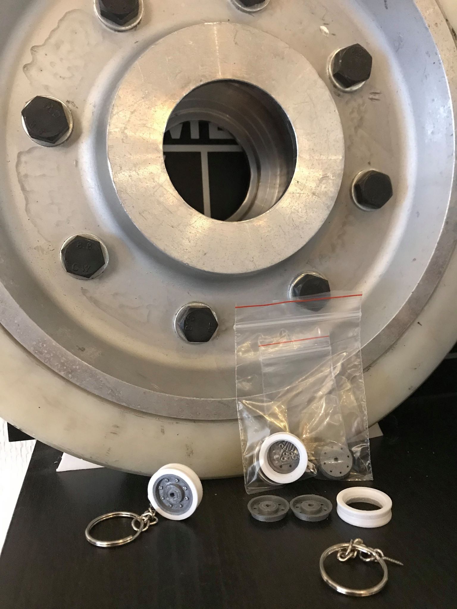 STL file Key ring wheel B&M 🔑・3D printable design to download・Cults