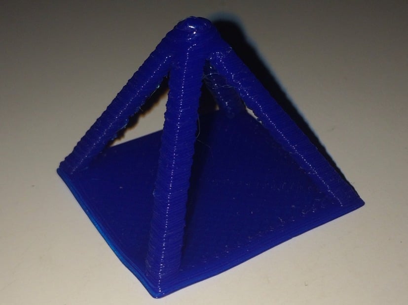3D printable Hollow Calibration Pyramid・Cults