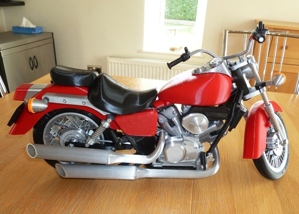 3D printable HONDA SHADOW VT125 (148 parts!)・Cults