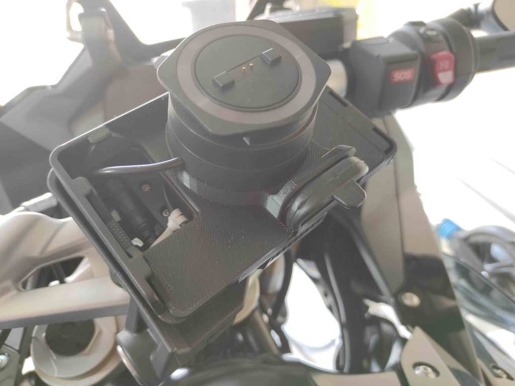 Free 3D file Adaptateur GPS BMW 🚗 ・3D printer model to download・Cults