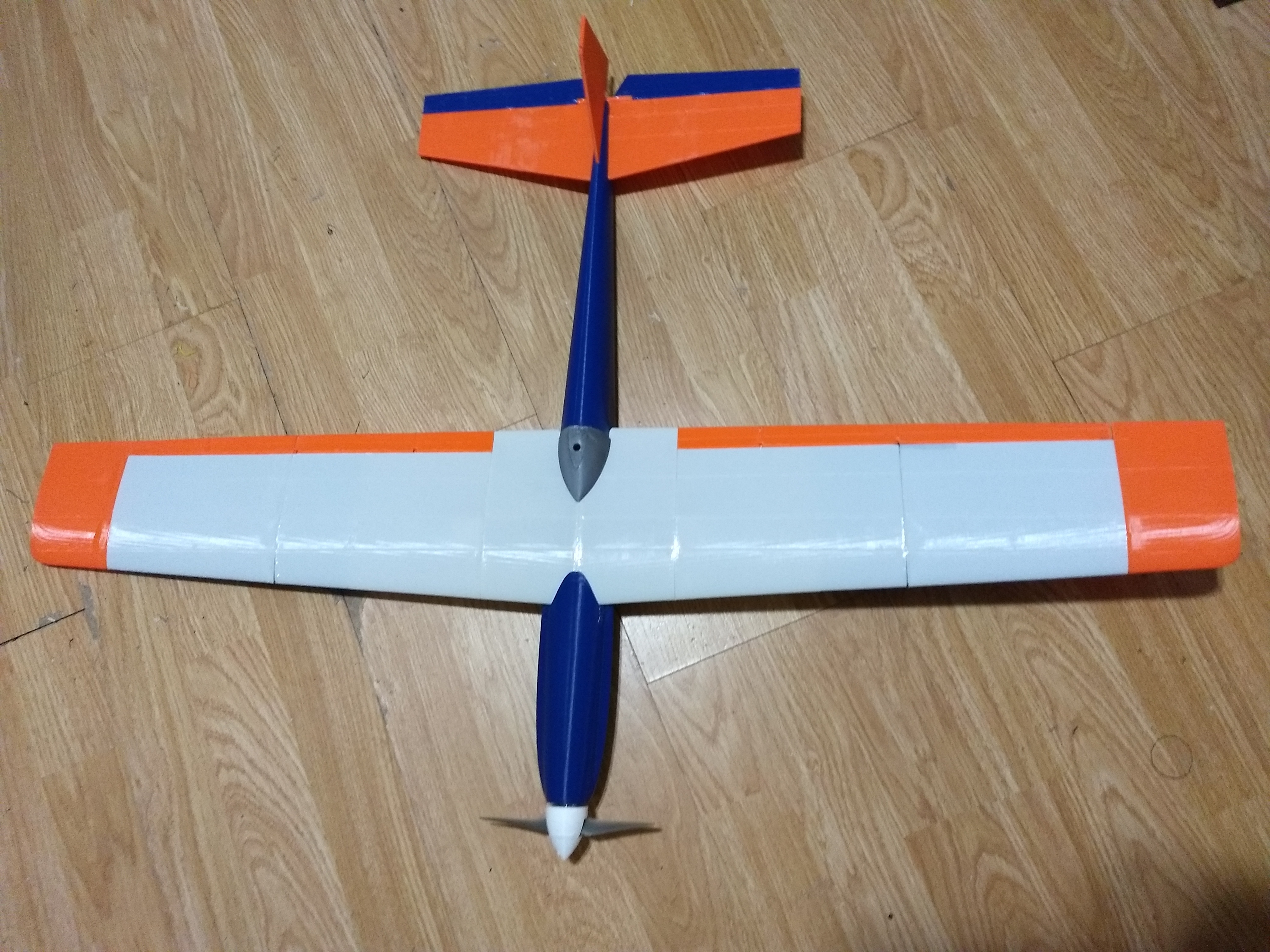 🎚️ Mooner - 900mm entry level R/C Electric SP400 pylon racer・ 3D File ...