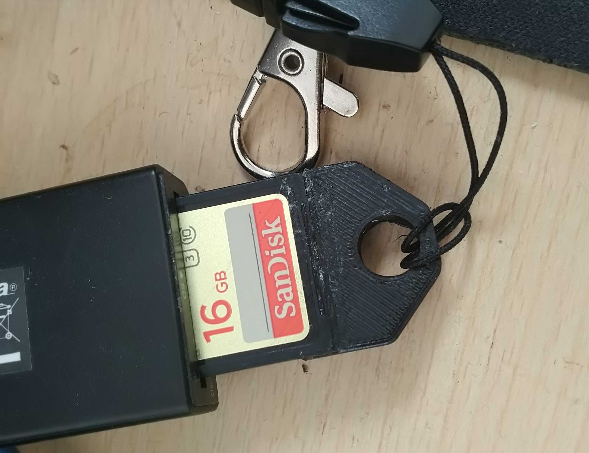 Free STL file SD Card holder for keychain 🗝️ ・Template to download and ...