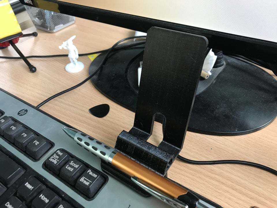 Free STL file Phone stand for keyboard 📞 ・3D print design to download・Cults
