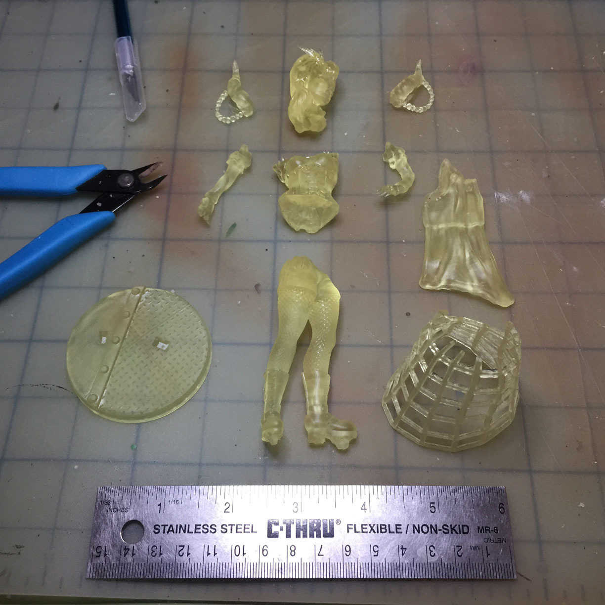 STL file Gothic Steampunk Girl Pinup 👧 ・3D print design to download・Cults